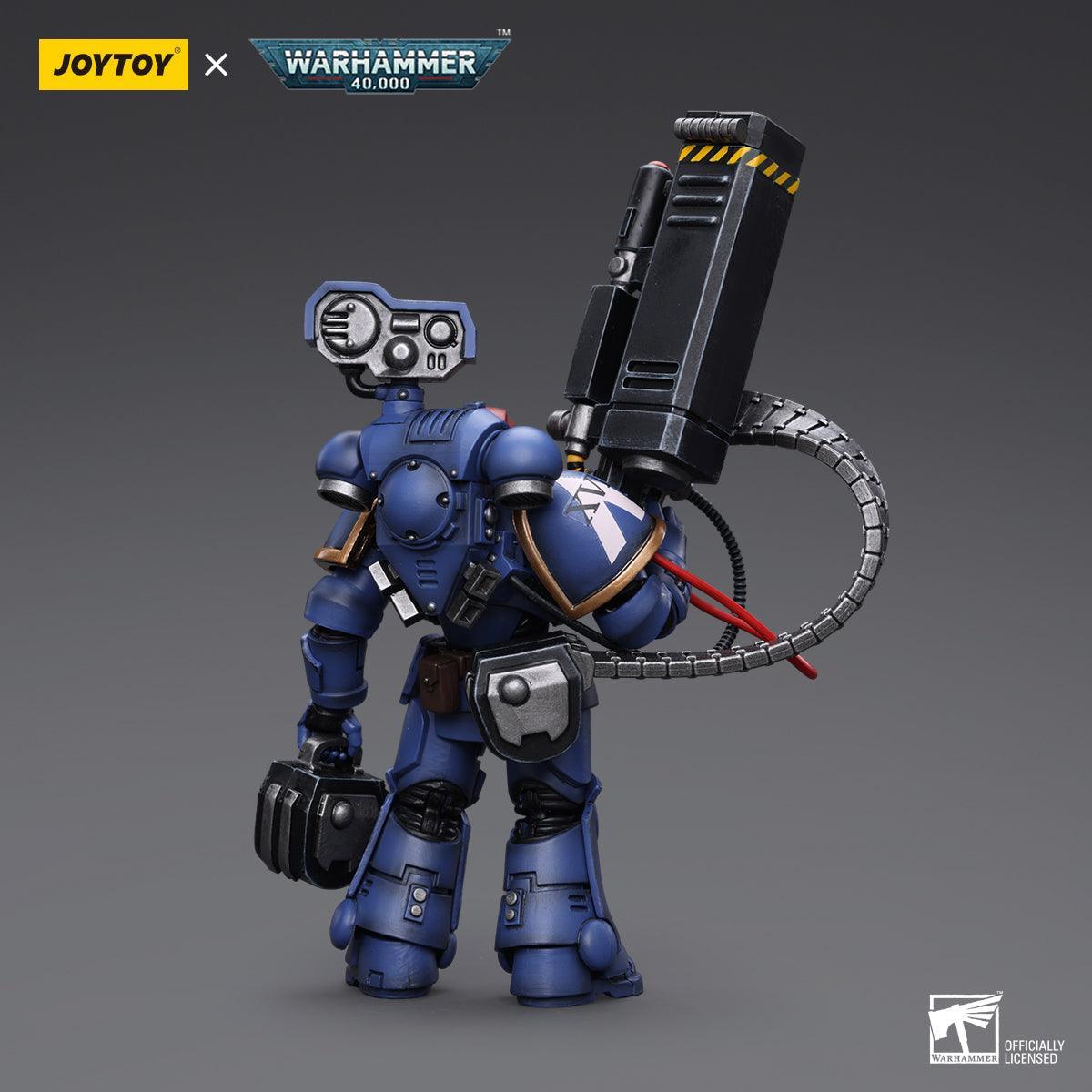 Warhammer Collectibles: 1/18 Scale Ultramarines Desolation Sergeant ...